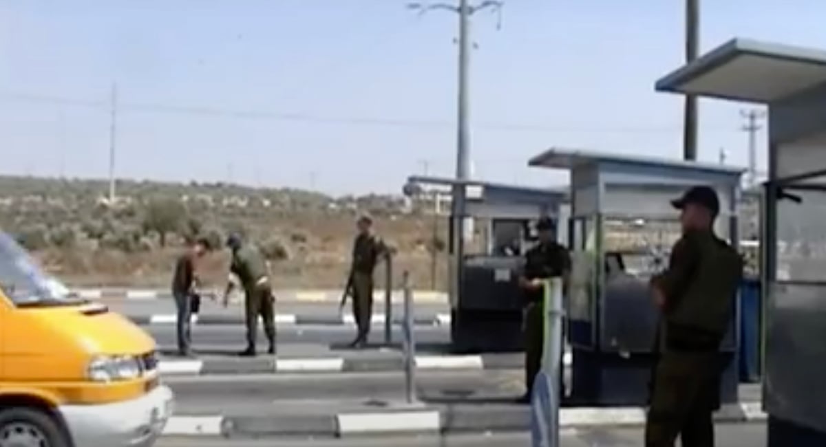 Four Israeli soldiers lightly wounded in drive-by attack near Ramallah