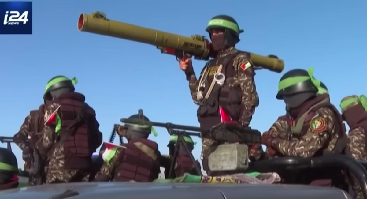 First Sderot rocket victim to become IDF officer