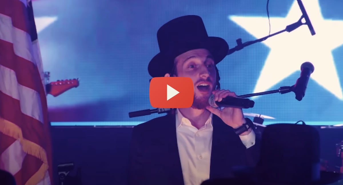 Hasidic Singer Performs Stunning Version of G-d Bless America